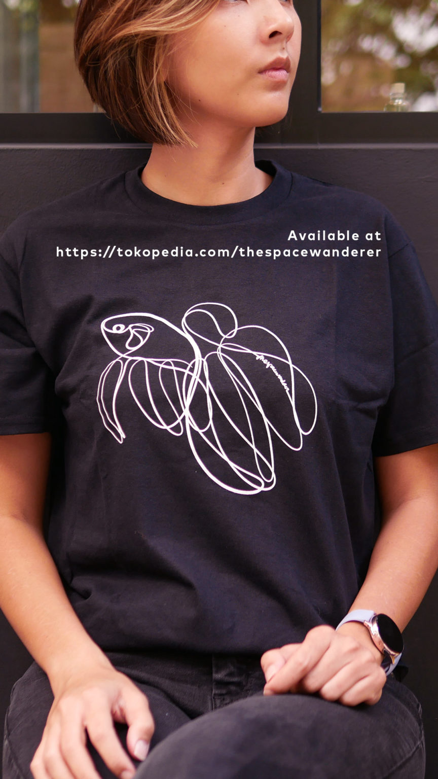 One Line Art T-Shirt Series 1 – The Space Wanderer